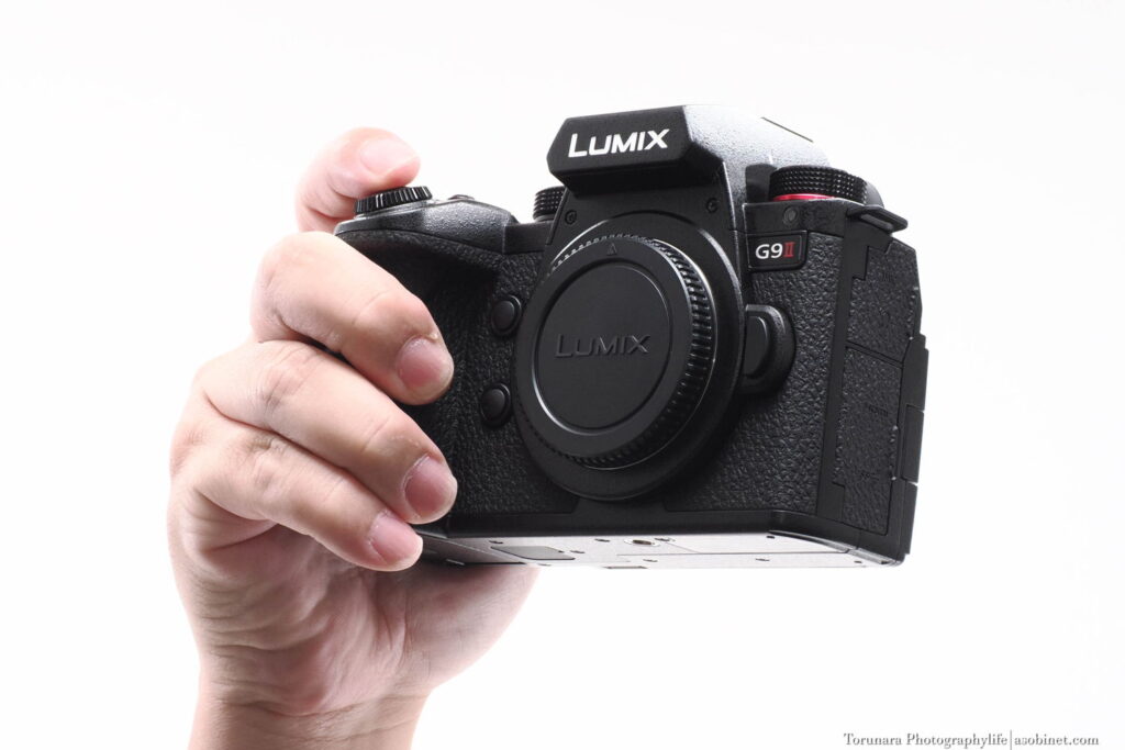 LUMIX G9 PRO II ハンズオン 外観と起動時間やシャッター音の確認【更新】 - とるなら