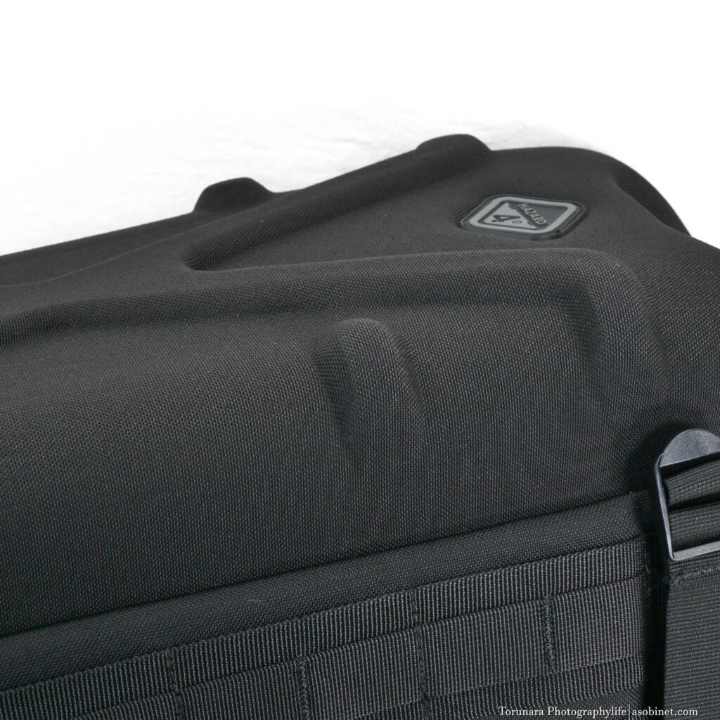 大容量ハードシェルカメラバッグ HAZARD 4 Plan-B Hard ハンズオン - とるなら